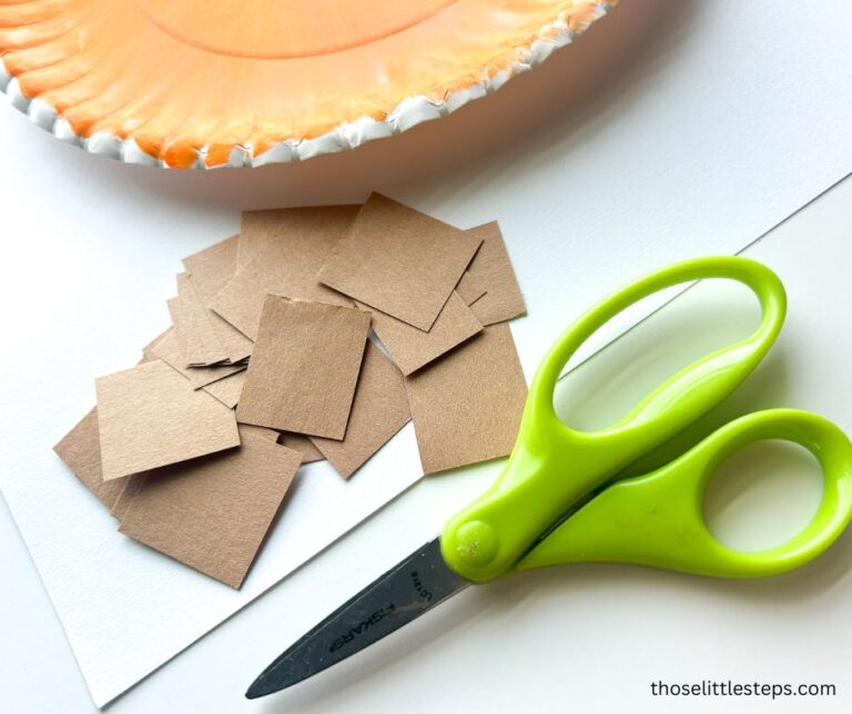 Pumpkin Pie Paper Plate Craft for Toddlers | Thanksgiving Fun