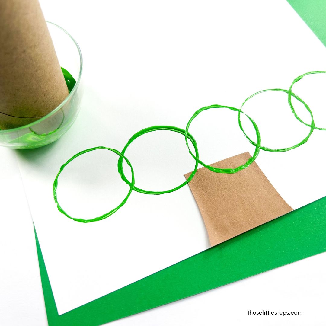 Festive Christmas Tree Art for Toddlers - Fun Holiday Craft Idea
